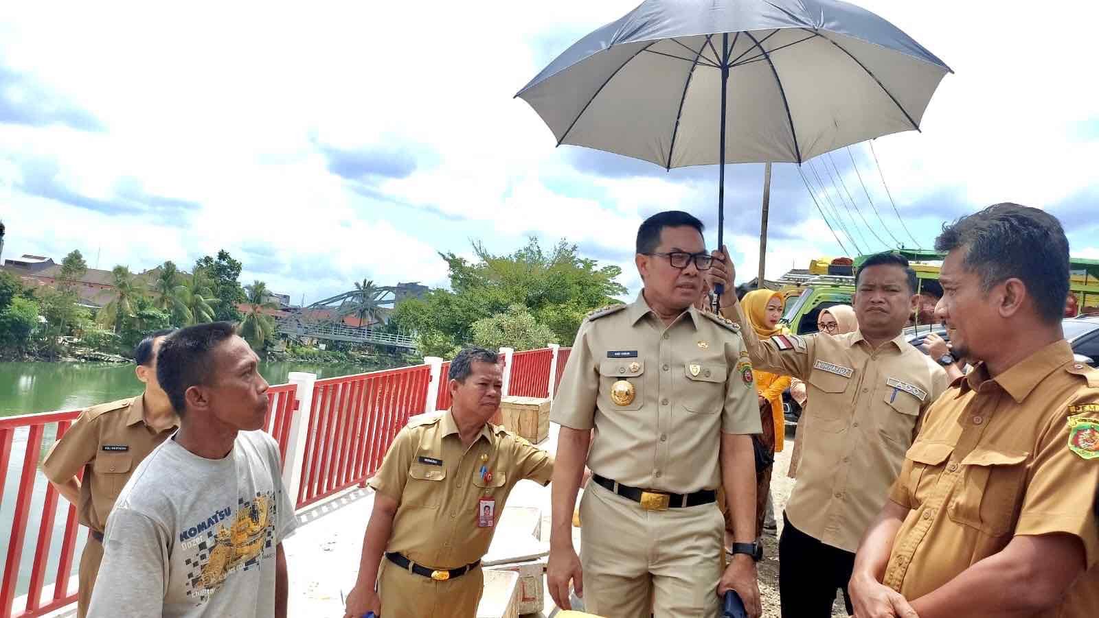 Temukan Spanduk Iklan Rokok Tanpa Izin, Andi Harun Intruksikan