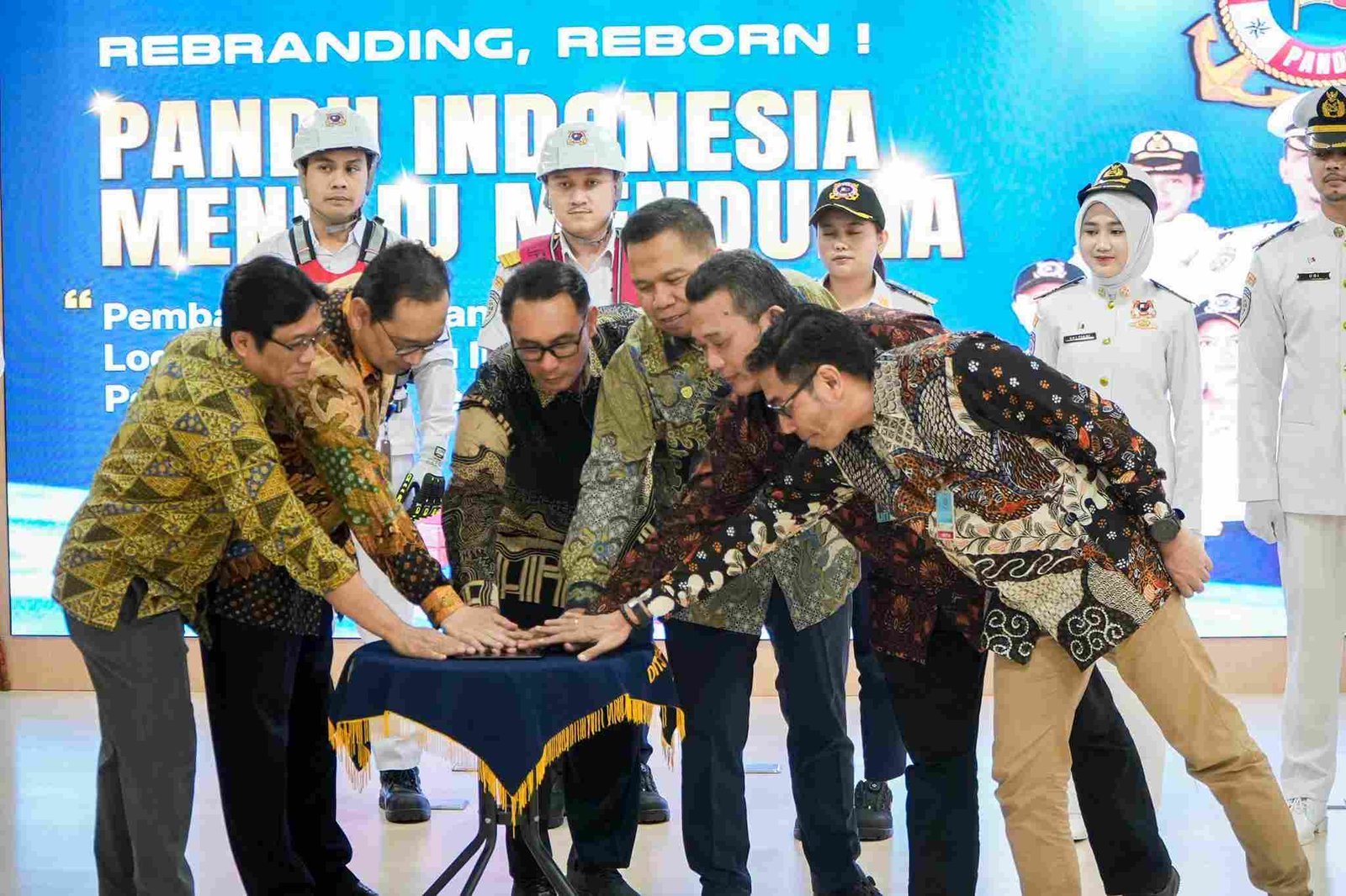 Ditjen Hubla Luncurkan Logo Baru, Pandu Kapal Siap Mendunia
